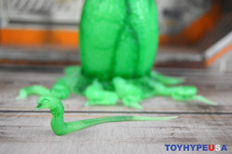 NECA Toys San Diego Comic-Con 2020 Exclusive - Alien Ultimate Big Chap ...