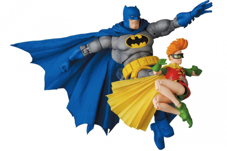 Medicom - Mafex The Dark Knight Returns - Batman & Robin Figure 2-Pack ...