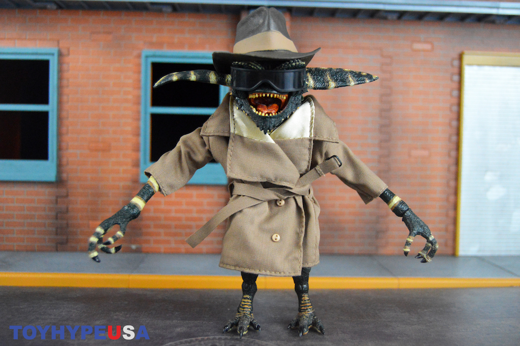 NECA Toys Gremlins - Ultimate Flasher Gremlins 7" Scale Figure Review