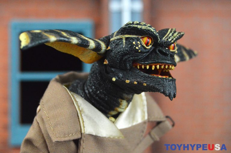 NECA Toys Gremlins - Ultimate Flasher Gremlins 7" Scale Figure Review