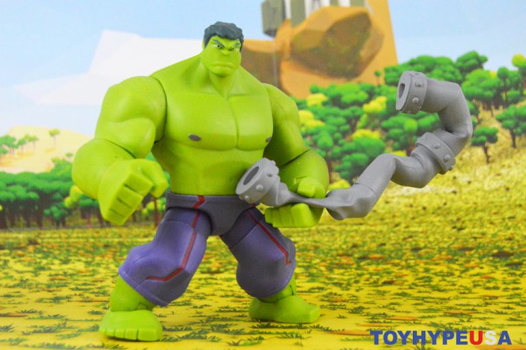 Disney Store Exclusive Marvel Toy Box Avengers Gift Set Review