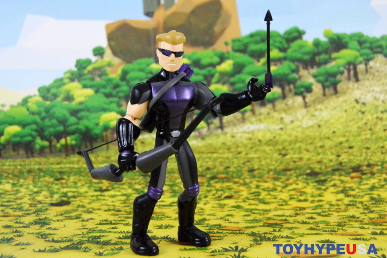 Disney Store Exclusive Marvel Toy Box Avengers Gift Set Review