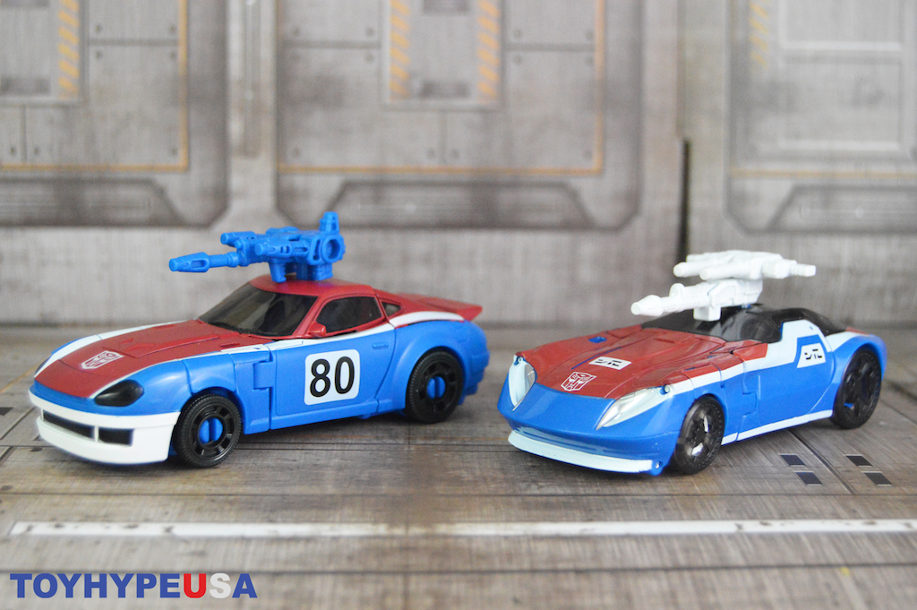 Hasbro Transformers War For Cybertron: Earthrise Smokescreen Figure Review