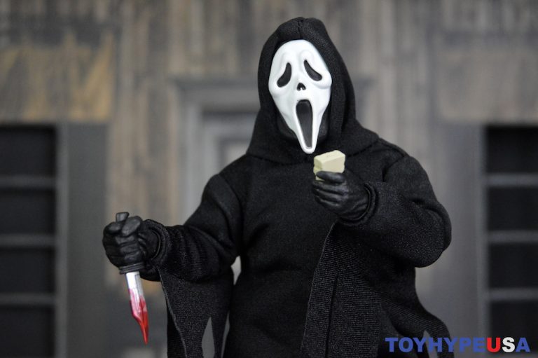 NECA Toys Ultimate 7" Scale Ghostface Figure Review