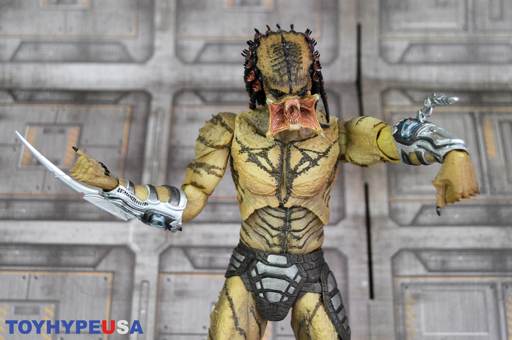 NECA Toys The Predator - Ultimate Unarmored Assassin Predator Figure Review