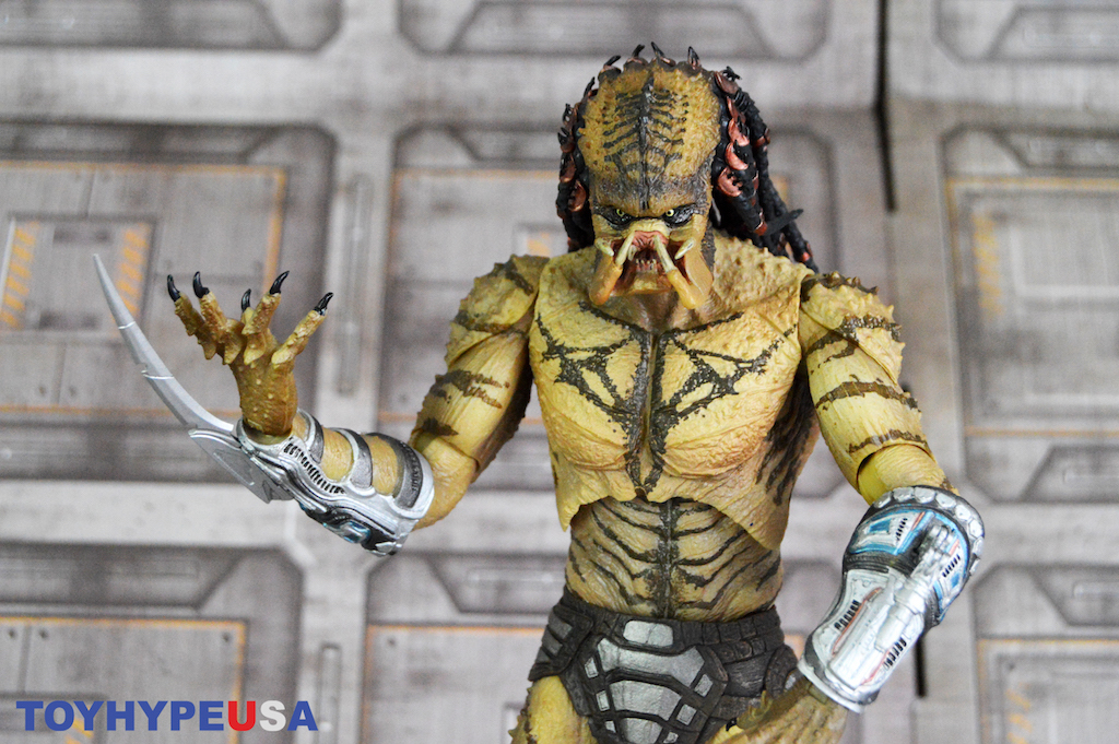 NECA Toys The Predator - Ultimate Unarmored Assassin Predator Figure Review