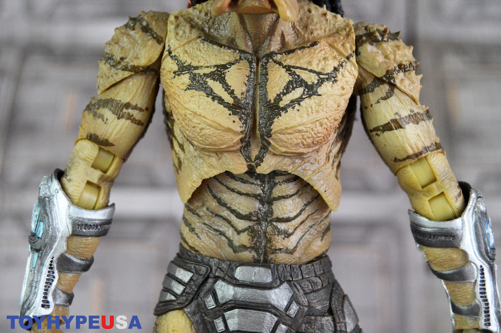 NECA Toys The Predator - Ultimate Unarmored Assassin Predator Figure Review