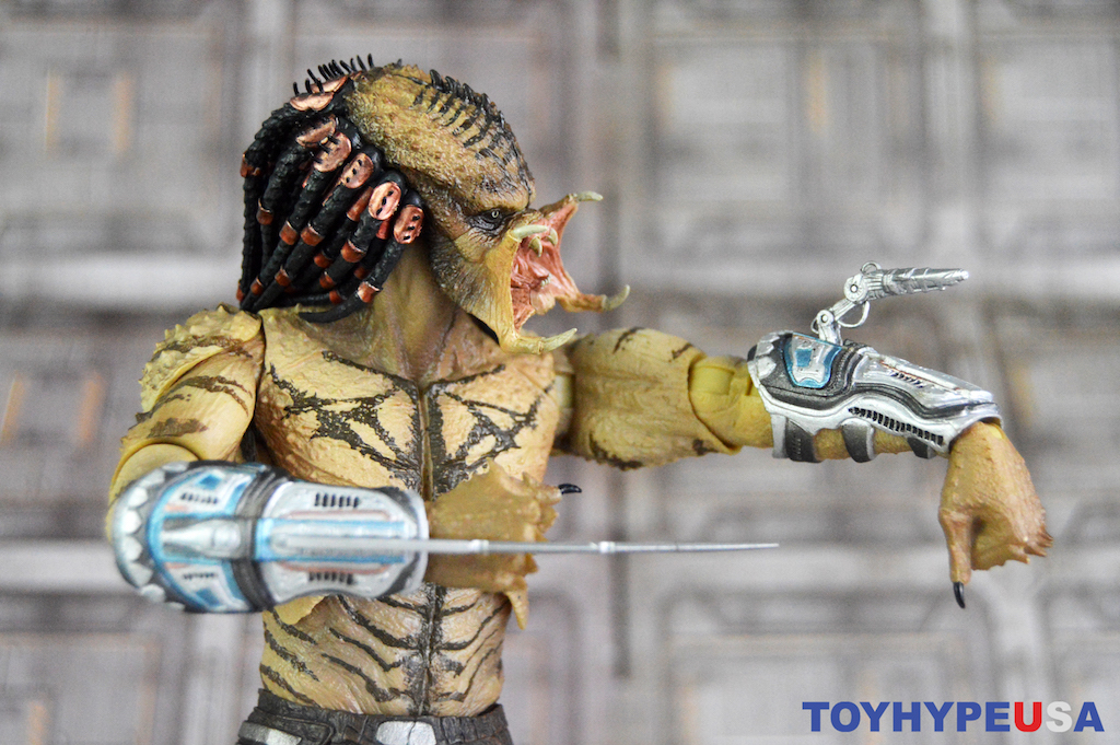 NECA Toys The Predator - Ultimate Unarmored Assassin Predator Figure Review