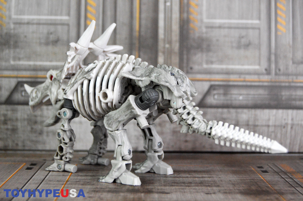 Hasbro Transformers War for Cybertron: Kingdom Ractonite Figure Review