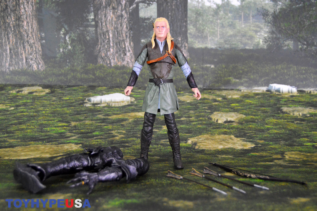 Diamond Select Toys Lord of the Rings Select Series 1 Legolas Figure Review