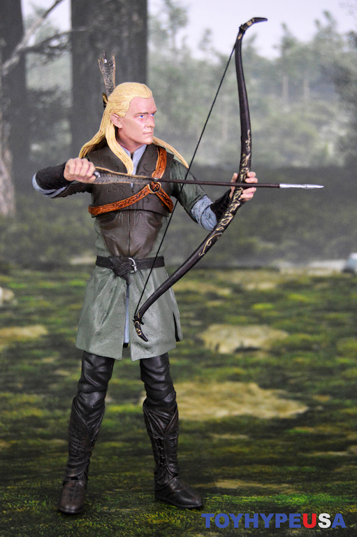 Diamond Select Toys Lord of the Rings Select Series 1 Legolas Figure Review