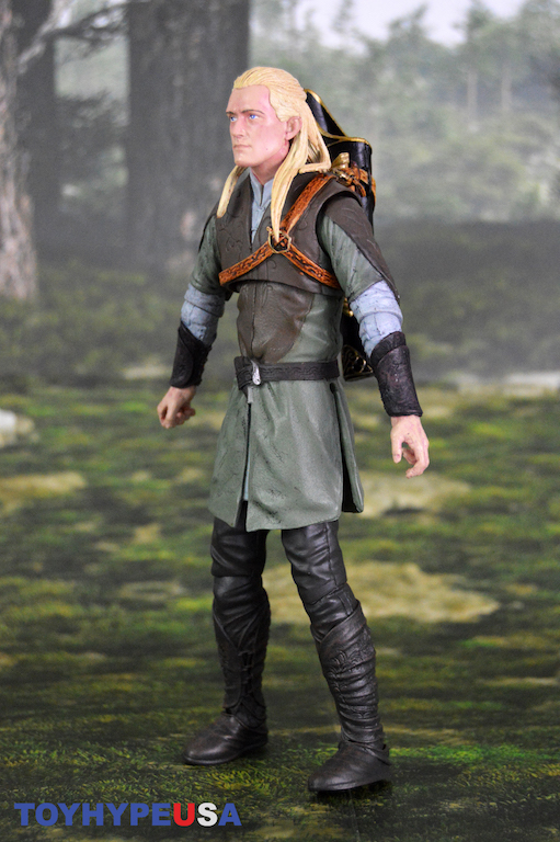 Diamond Select Toys Lord of the Rings Select Series 1 Legolas Figure Review