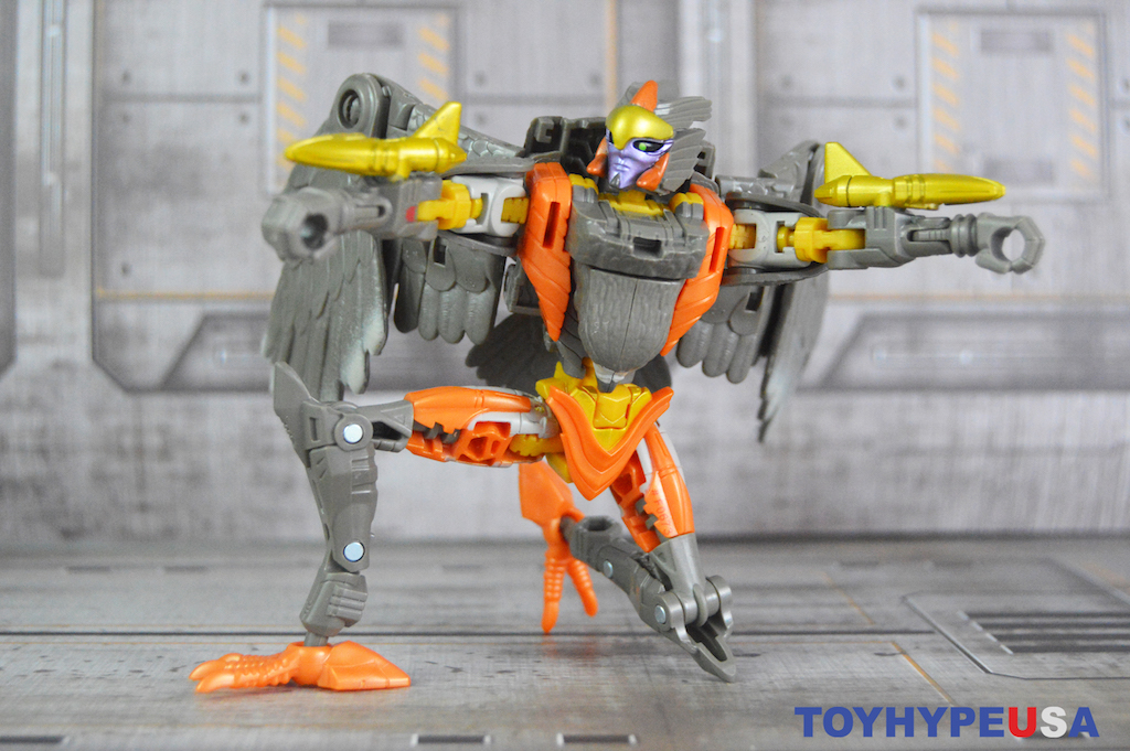 Hasbro Transformers War for Cybertron: Kingdom Airazor Figure Review