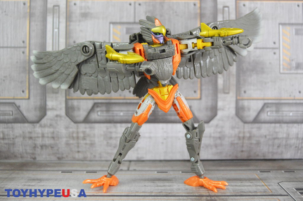 Hasbro Transformers War for Cybertron: Kingdom Airazor Figure Review
