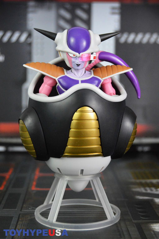 Tamashii Nations S.H. Figuarts Dragon Ball Z First Form & Frieza Pod ...