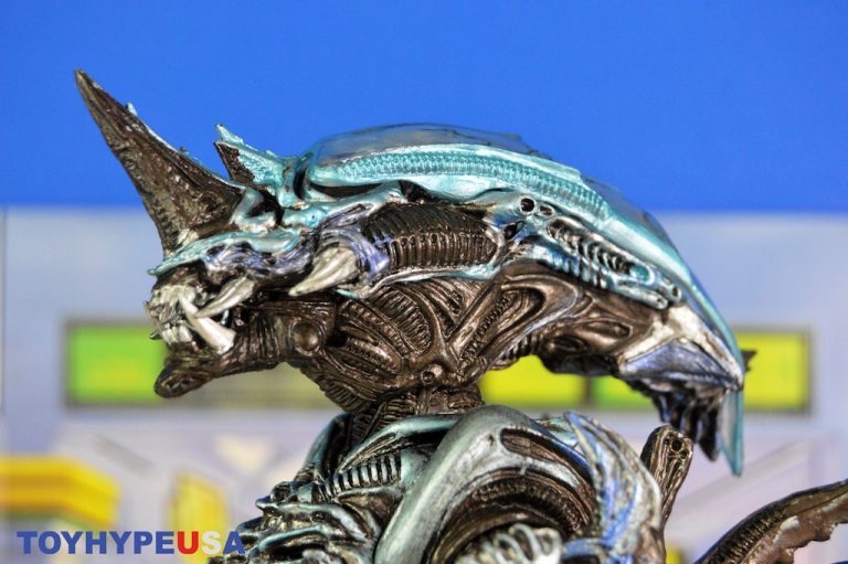 NECA Toys Ultimate Rhino Alien (Kenner Tribute) Version 2 Figure Review
