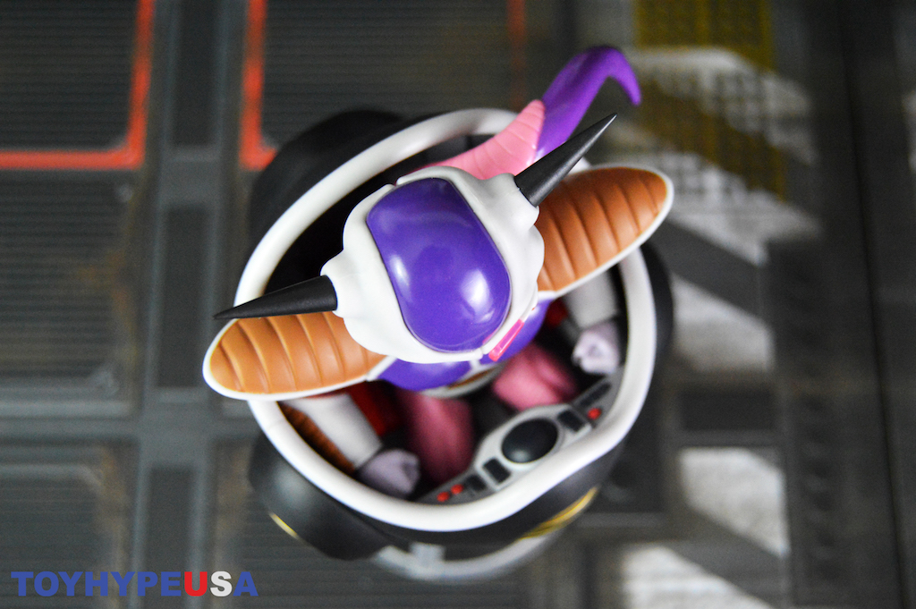 Tamashii Nations S.H. Figuarts Dragon Ball Z First Form & Frieza Pod ...