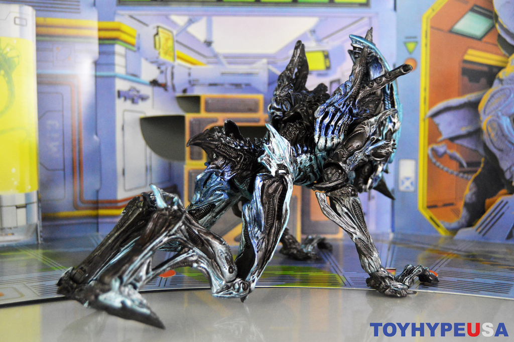 NECA Toys Ultimate Rhino Alien (Kenner Tribute) Version 2 Figure Review