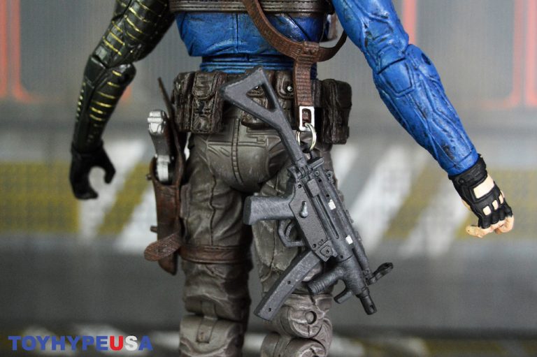 Diamond Select Toys Marvel Select - Disney Store Exclusive Captain ...