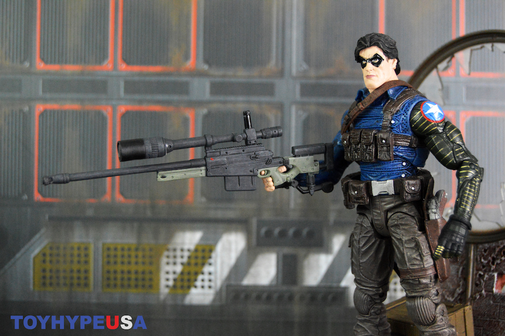 Diamond Select Toys Marvel Select - Disney Store Exclusive Captain ...