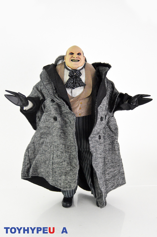 NECA Toys Batman Returns Mayoral Penguin 1/4" Scale Figure Review