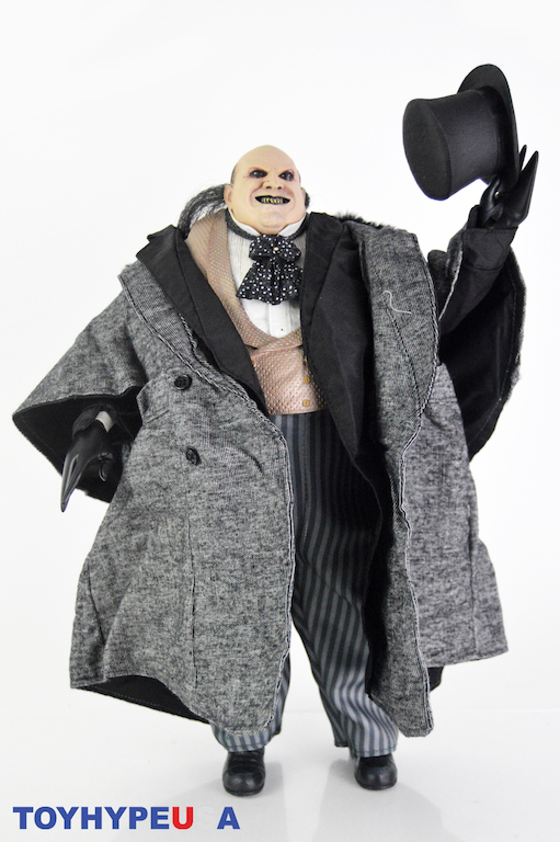 NECA Toys Batman Returns Mayoral Penguin 1/4" Scale Figure Review