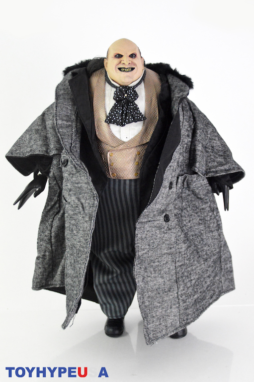 NECA Toys Batman Returns Mayoral Penguin 1/4" Scale Figure Review