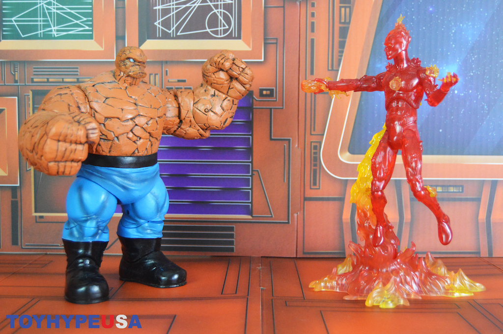 Diamond Select Toys Marvel Select Human Torch Figure Review