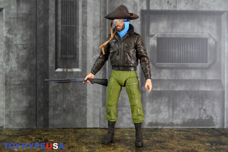 NECA Toys The Thing Ultimate MacReady Outpost 31 Figure Review