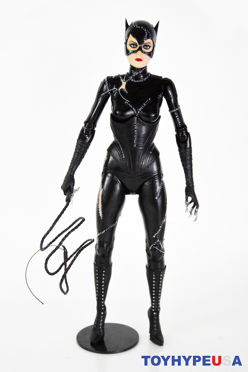 NECA Toys Batman Returns Catwoman 1/4" Scale Figure Review