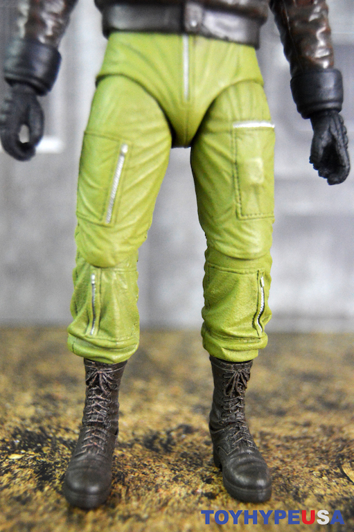 NECA Toys The Thing Ultimate MacReady Outpost 31 Figure Review