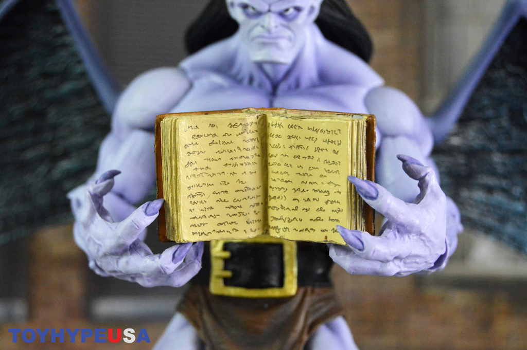 NECA Toys Gargoyles Ultimate Goliath Figure Review