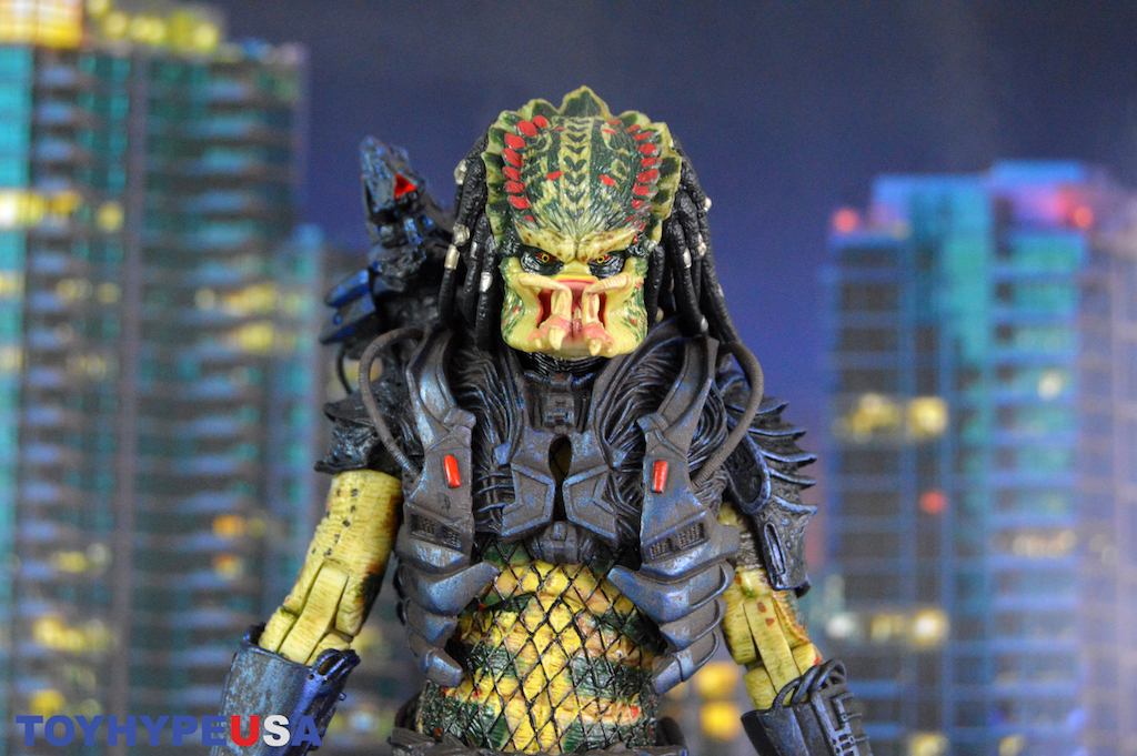 NECA Toys Predator 2 - Ultimate Armored Lost Predator Figure Review