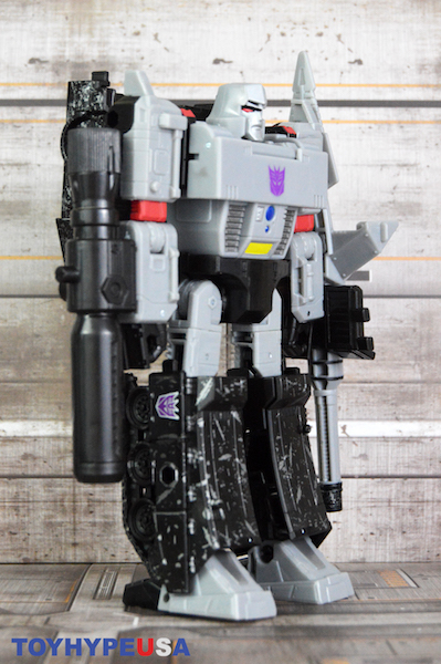 Hasbro Transformers War For Cybertron: Earthrise Megatron Figure Review