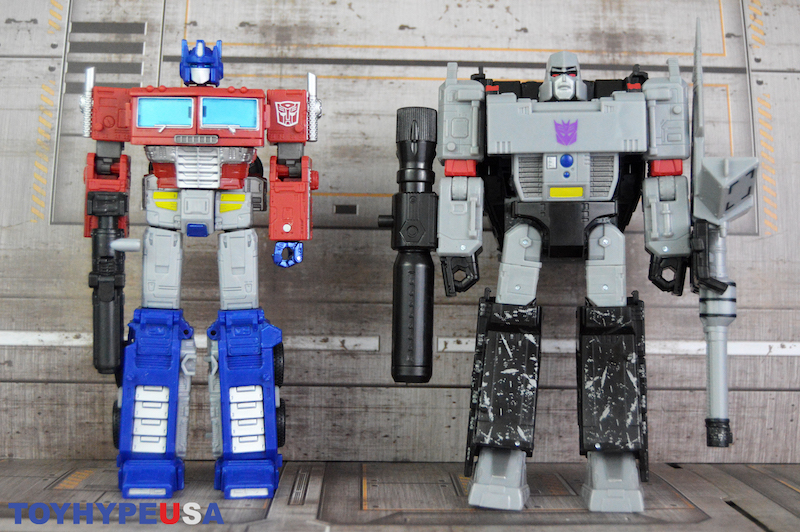 Hasbro Transformers War For Cybertron: Earthrise Megatron Figure Review