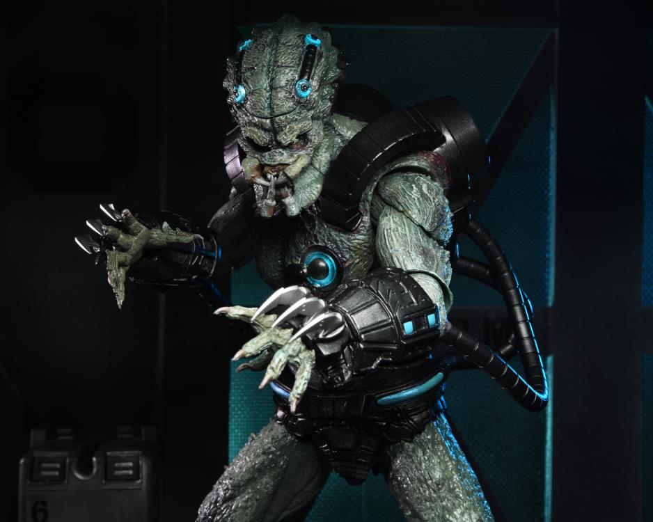 NECA Toys Predator - Ultimate Concrete Jungle Stone Heart & Shaman ...