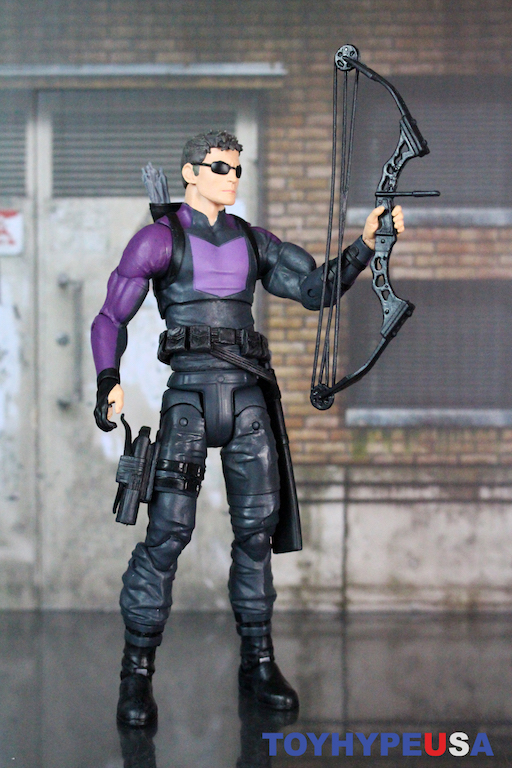 Disney Store Exclusive - Marvel Select Hawkeye Figure Review