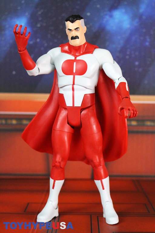 Diamond Select Toys Invincible - Omni-Man & Invincible Figures Review