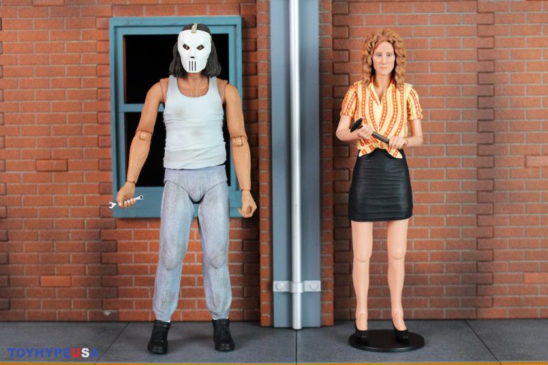 NECA Toys Teenage Mutant Ninja Turtles 1990 Casey Jones & April O'Neil ...