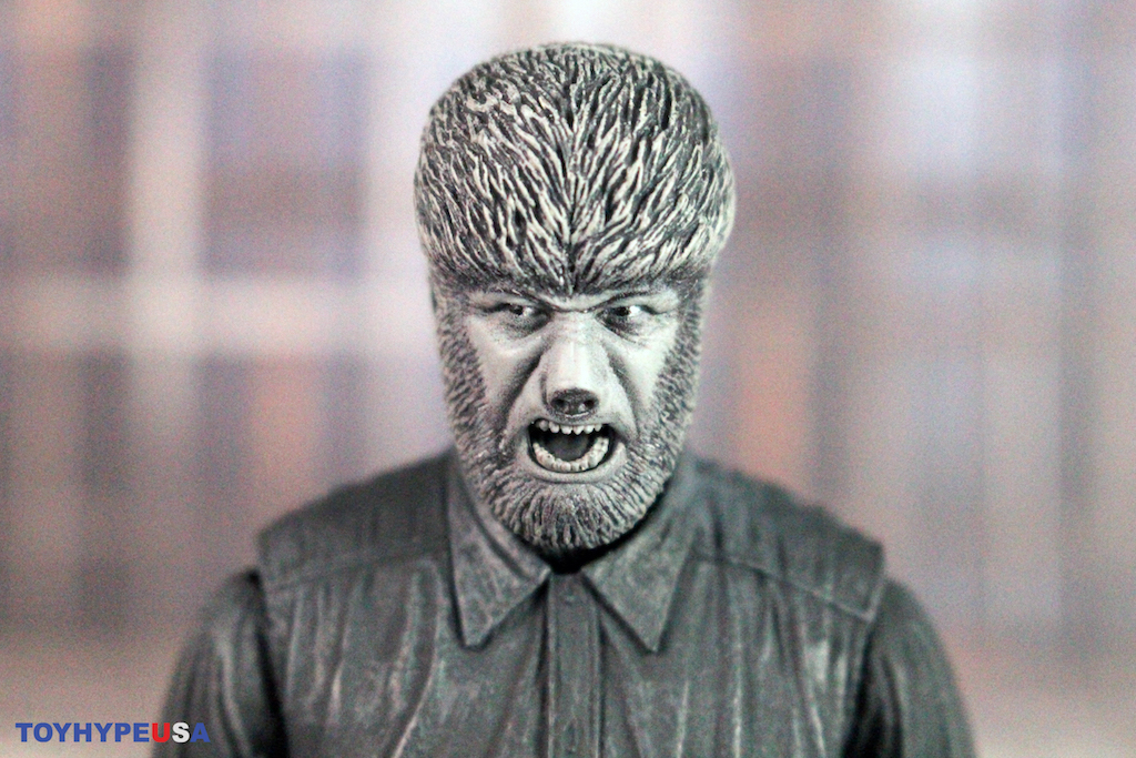 NECA Toys Universal Monsters Ultimate The Wolf Man (Black & White ...