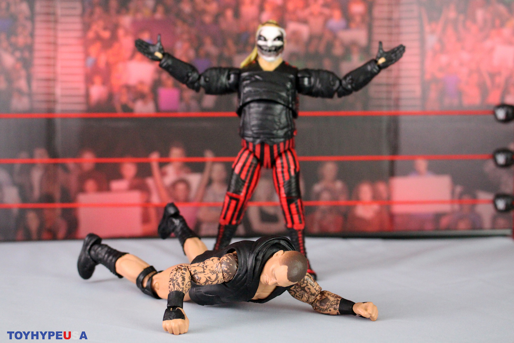Mattel - WWE Ultimate Edition Wave 12 Bray Wyatt "The Fiend" Figure Review