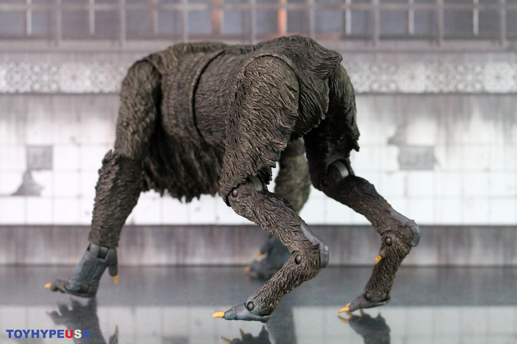 NECA Toys An American Werewolf In London Kessler Werewolf Figure Review