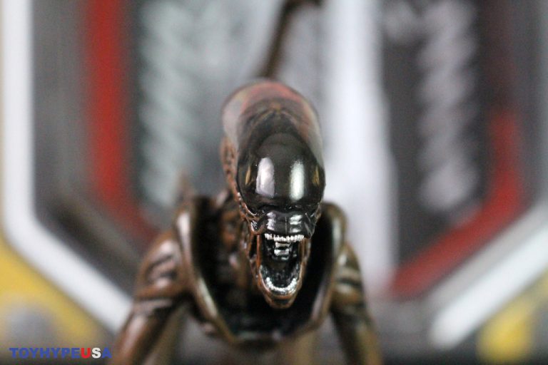 NECA Toys Aliens: Fireteam Elite - Prowler & Runner Alien Figures Review