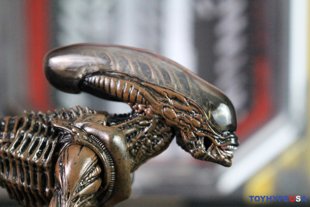 NECA Toys Aliens: Fireteam Elite - Prowler & Runner Alien Figures Review