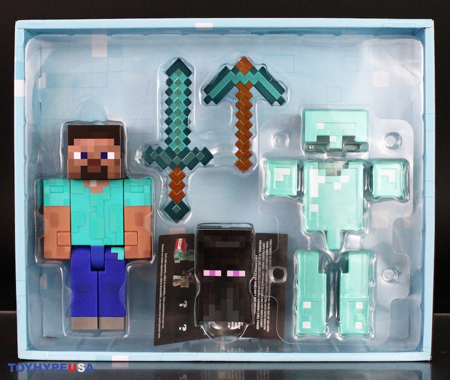 SDCC 2022 - Mattel Minecraft Diamond Level Steve Collector Figure Review