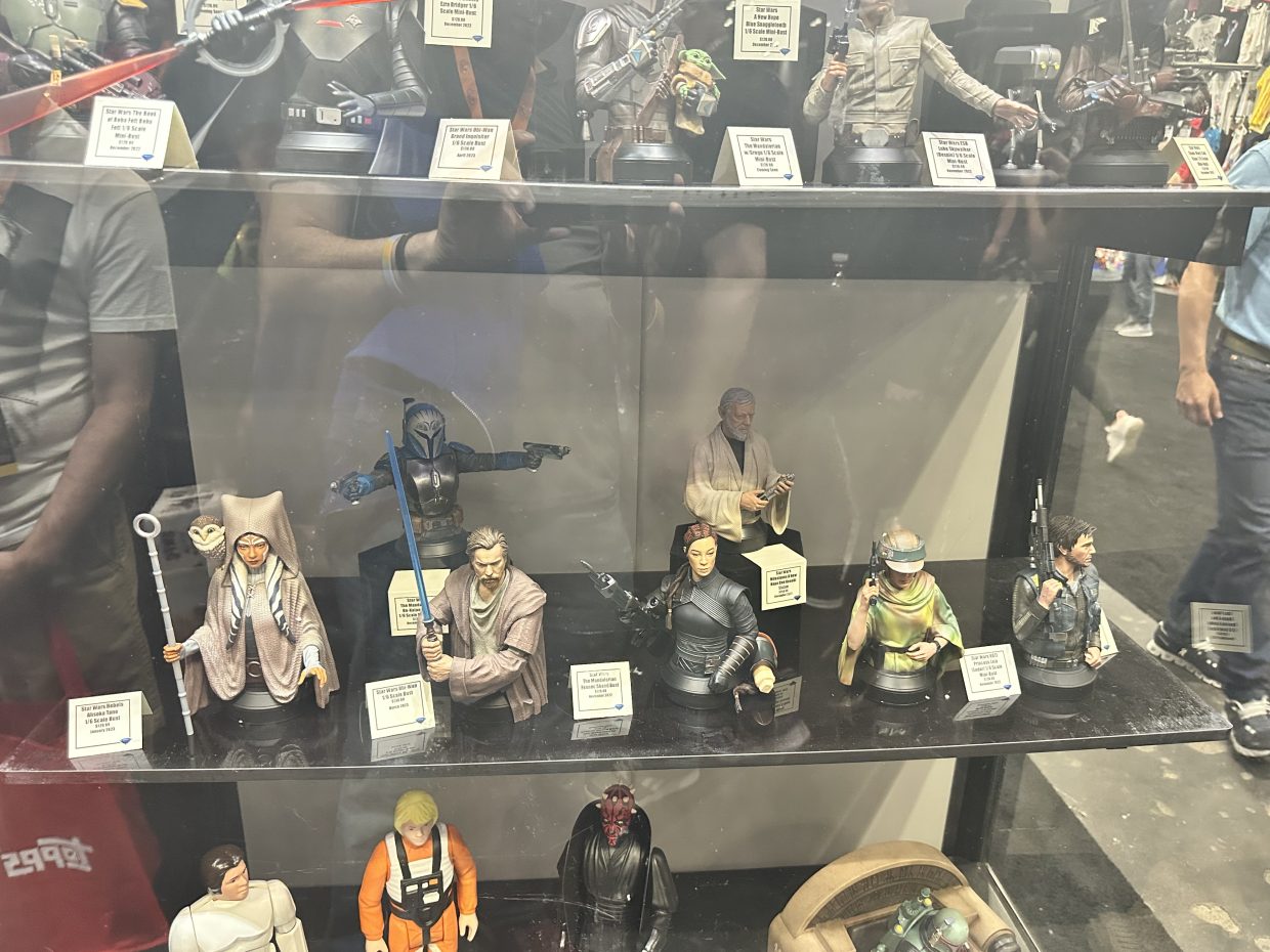 NYCC 2022 - Diamond Select Toys Booth Coverage