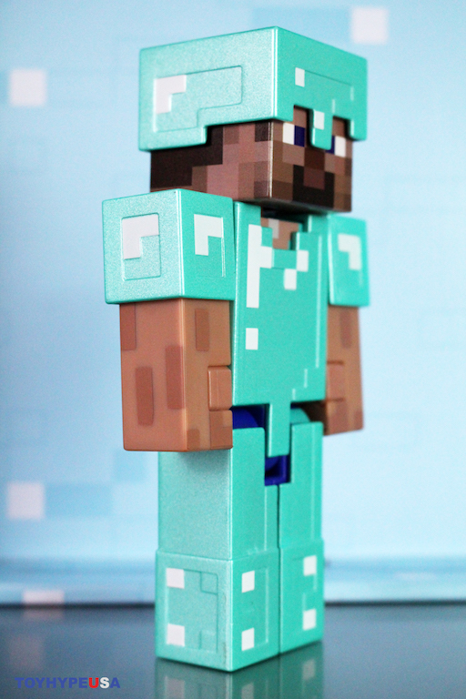 SDCC 2022 - Mattel Minecraft Diamond Level Steve Collector Figure Review