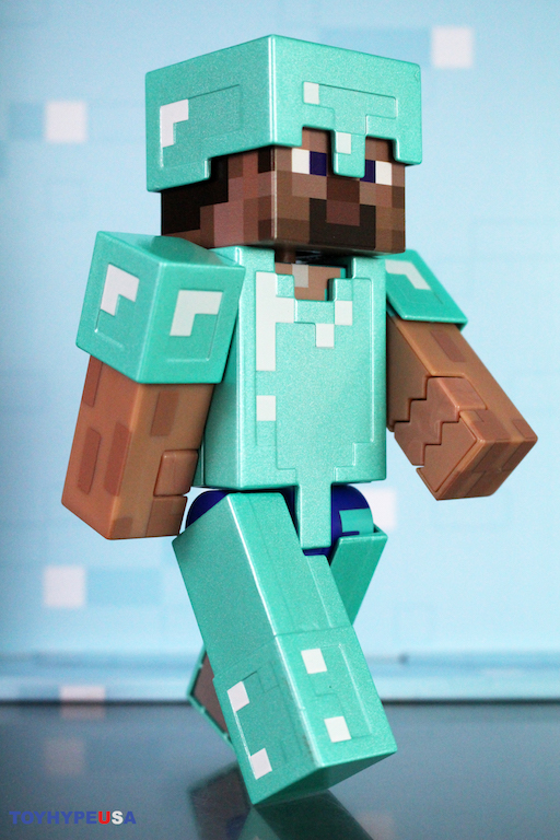 SDCC 2022 - Mattel Minecraft Diamond Level Steve Collector Figure Review