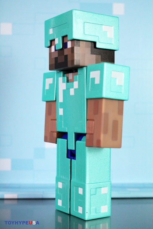 SDCC 2022 - Mattel Minecraft Diamond Level Steve Collector Figure Review