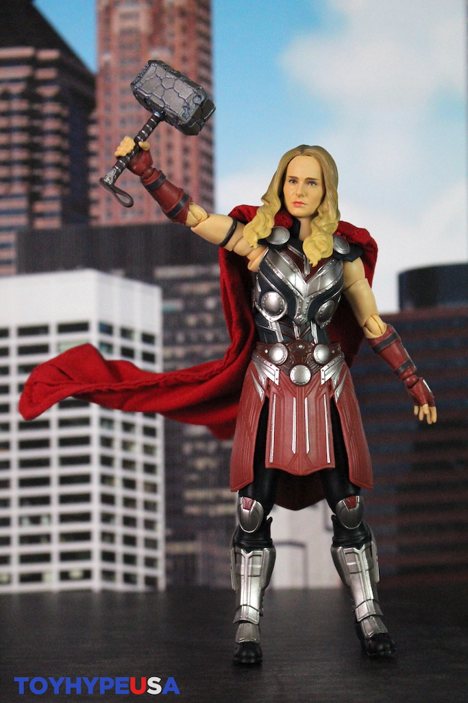 S.H. Figuarts Thor: Love and Thunder Mighty Thor Figure Review
